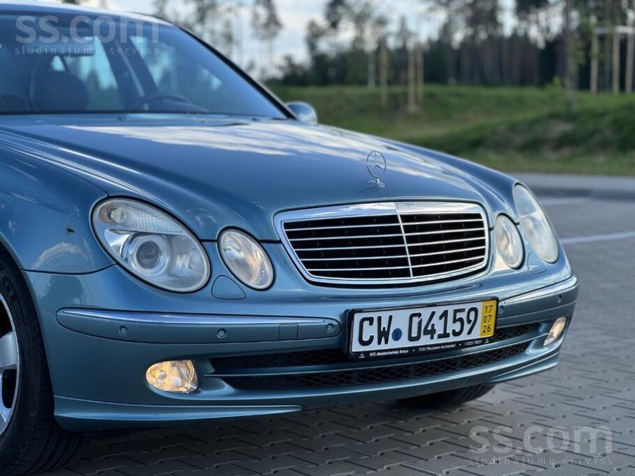 Синий Мерседес E 240 2002 в Валмиера, объемом двигателя 2.60 л и пробегом 0 тыс. км за 3690 €, фото 4 на AUTOMOTO.COM.LV