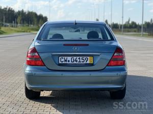Синий Мерседес E 240 2002 в Валмиера, объемом двигателя 2.60 л и пробегом 0 тыс. км за 3690 €, фото 9 на AUTOMOTO.COM.LV