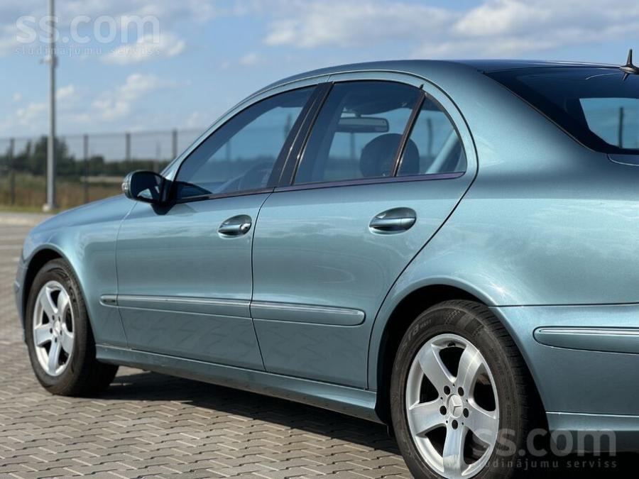 Синий Мерседес E 240 2002 в Валмиера, объемом двигателя 2.60 л и пробегом 0 тыс. км за 3690 €, фото 12 на AUTOMOTO.COM.LV