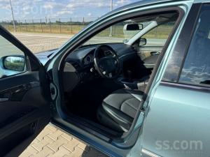 Синий Мерседес E 240 2002 в Валмиера, объемом двигателя 2.60 л и пробегом 0 тыс. км за 3690 €, фото 13 на AUTOMOTO.COM.LV