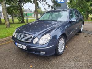 Blue Mercedes-Benz E 240 2002 in Riga, with an engine capacity of 2.60 L and mileage of 265 thousand km for 1450 €, photo 3 on AUTOMOTO.COM.LV