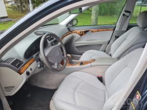 Blue Mercedes-Benz E 240 2002 in Riga, with an engine capacity of 2.60 L and mileage of 265 thousand km for 1450 €, photo 7 on AUTOMOTO.COM.LV