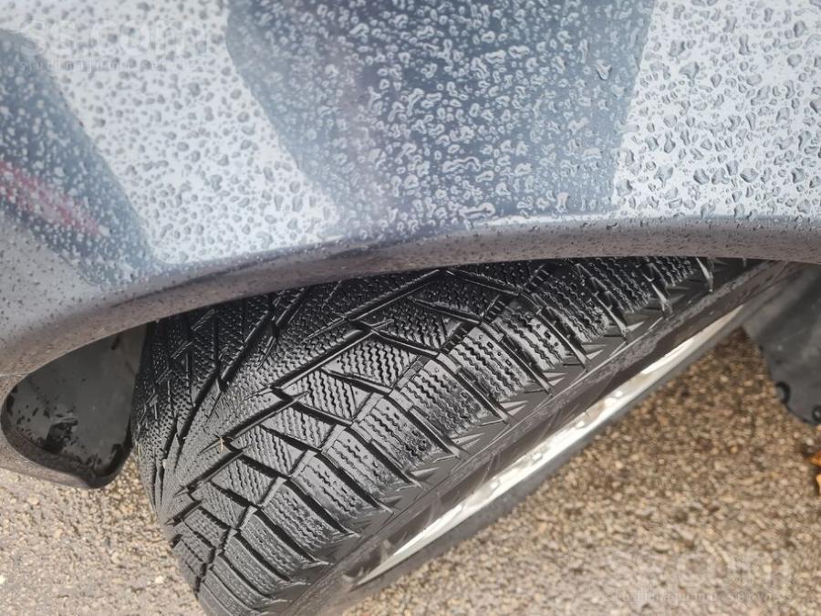 Blue Mercedes-Benz E 240 2002 in Riga, with an engine capacity of 2.60 L and mileage of 265 thousand km for 1450 €, photo 14 on AUTOMOTO.COM.LV