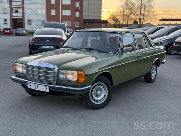 Green Mercedes-Benz E 240 1982 in Jelgava, with an engine capacity of 2.40 L and mileage of 0 thousand km for 4750 €, photo 2 on AUTOMOTO.COM.LV