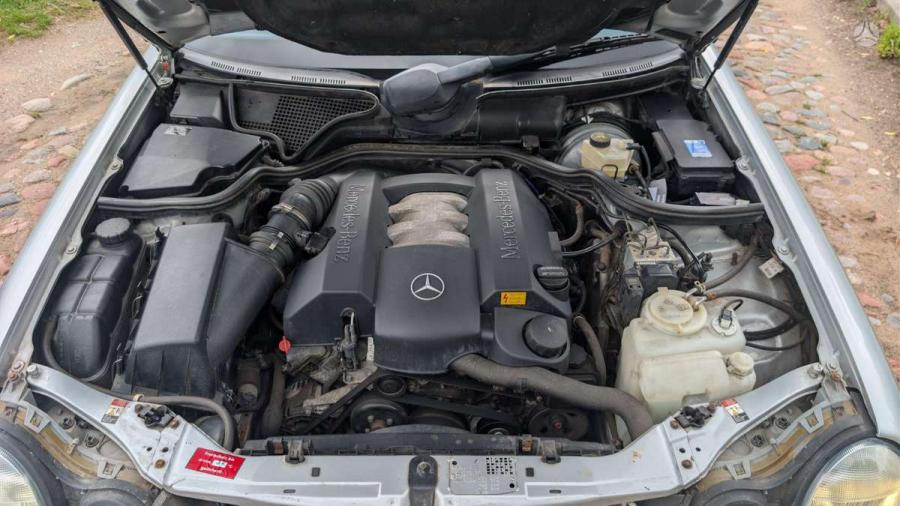 Серый Мерседес E 240 1999 в Клайпеда, объемом двигателя 2.40 л и пробегом 130 тыс. км за 5290 €, фото 5 на AUTOMOTO.COM.LV