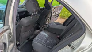 Серый Мерседес E 240 1999 в Клайпеда, объемом двигателя 2.40 л и пробегом 130 тыс. км за 5290 €, фото 13 на AUTOMOTO.COM.LV