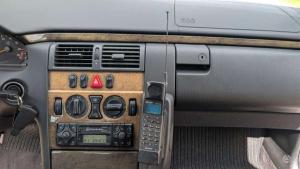 Серый Мерседес E 240 1999 в Клайпеда, объемом двигателя 2.40 л и пробегом 130 тыс. км за 5290 €, фото 39 на AUTOMOTO.COM.LV