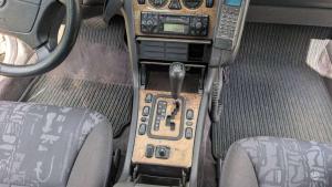 Серый Мерседес E 240 1999 в Клайпеда, объемом двигателя 2.40 л и пробегом 130 тыс. км за 5290 €, фото 41 на AUTOMOTO.COM.LV