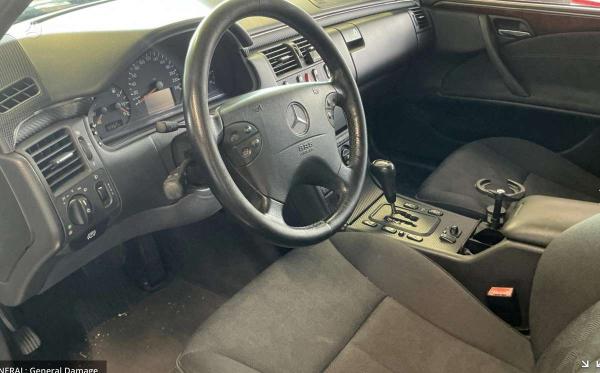 Grey Mercedes-Benz E 240 2000 in Kaunas, with an engine capacity of 2.40 L and mileage of 190 thousand km for 2500 €, photo 7 on AUTOMOTO.COM.LV