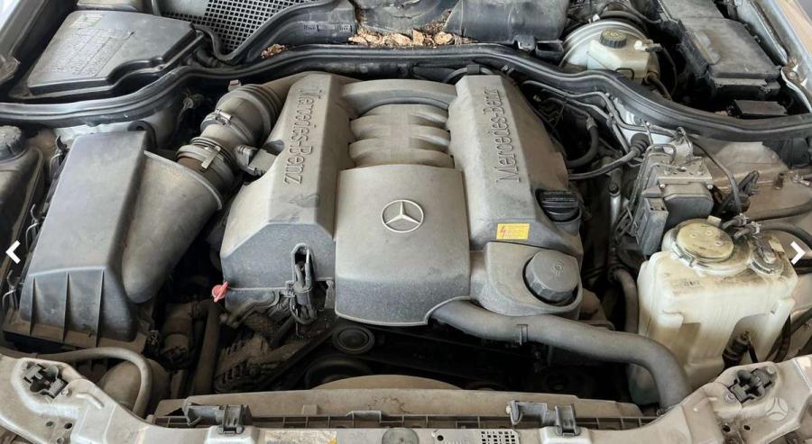 Pelēks Mercedes-Benz E 240 2000 Kauņa, ar dzinēja tilpumu 2.40 L un nobraukumu 190 tūkst. km par 2500 €, foto 11 vietnē AUTOMOTO.COM.LV