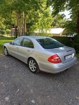 Pelēks Mercedes-Benz E 240 2002 Klaipėda, ar dzinēja tilpumu 2.60 L un nobraukumu 157 tūkst. km par 4200 €, foto 6 vietnē AUTOMOTO.COM.LV