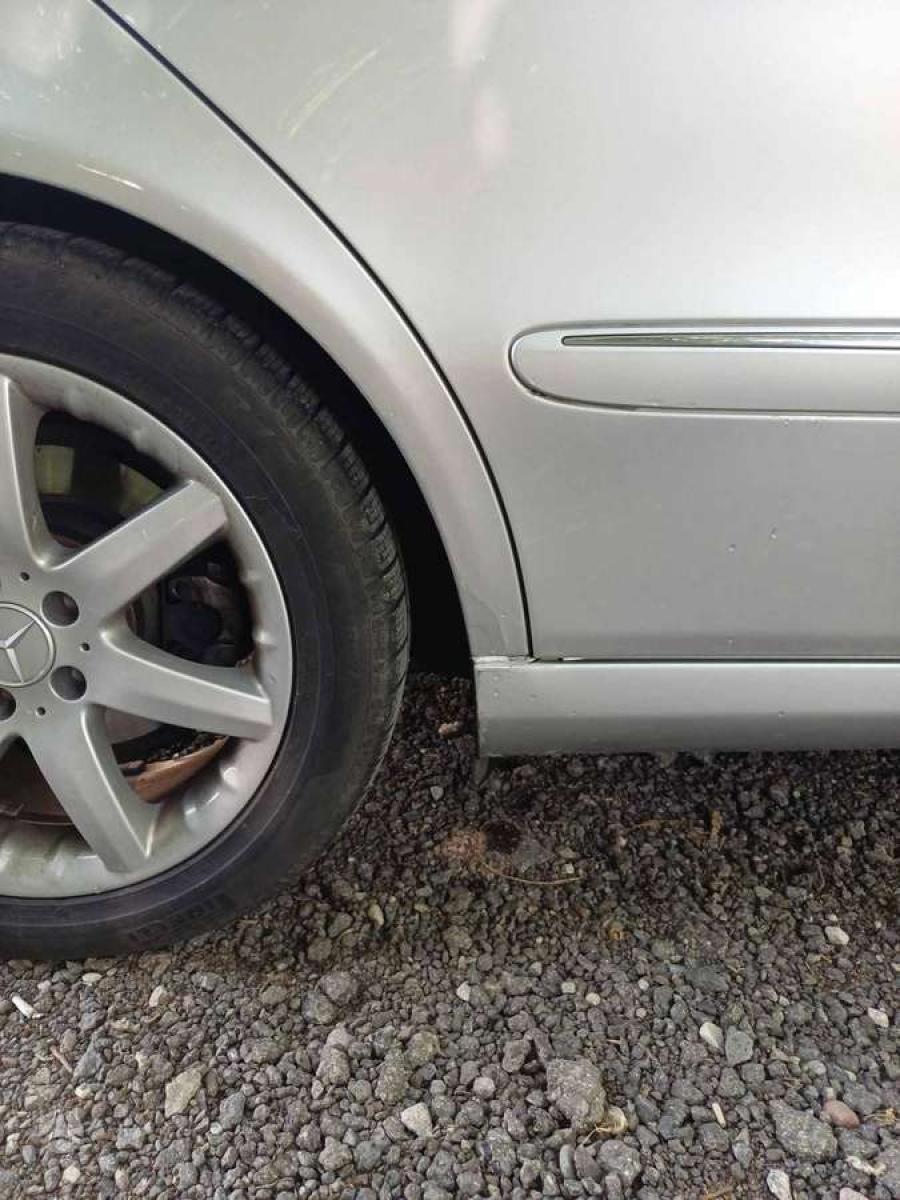 Pelēks Mercedes-Benz E 240 2002 Klaipėda, ar dzinēja tilpumu 2.60 L un nobraukumu 157 tūkst. km par 4200 €, foto 17 vietnē AUTOMOTO.COM.LV