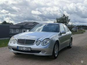 Серый Мерседес E 240 2002 в Вильнюс, объемом двигателя 2.60 л и пробегом 235 тыс. км за 1950 €, фото  на AUTOMOTO.COM.LV