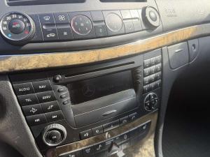 Серый Мерседес E 240 2002 в Вильнюс, объемом двигателя 2.60 л и пробегом 235 тыс. км за 1950 €, фото 9 на AUTOMOTO.COM.LV