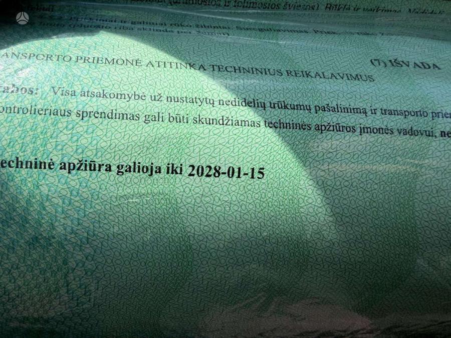 Серый Мерседес E 240 2002 в Вильнюс, объемом двигателя 2.60 л и пробегом 235 тыс. км за 1950 €, фото 15 на AUTOMOTO.COM.LV