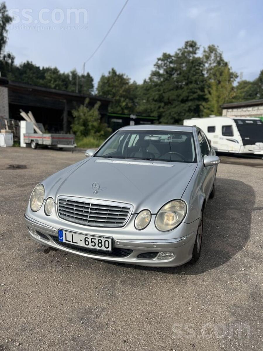 Pelēks Mercedes-Benz E 240 2002 Jūrmala, ar dzinēja tilpumu 2.40 L un nobraukumu 224 tūkst. km par 2350 €, foto 3 vietnē AUTOMOTO.COM.LV