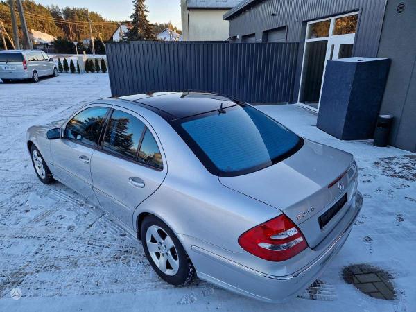 Grey Mercedes-Benz E 240 2003 in Kaunas, with an engine capacity of 2.60 L and mileage of 194 thousand km for 4300 €, photo 6 on AUTOMOTO.COM.LV