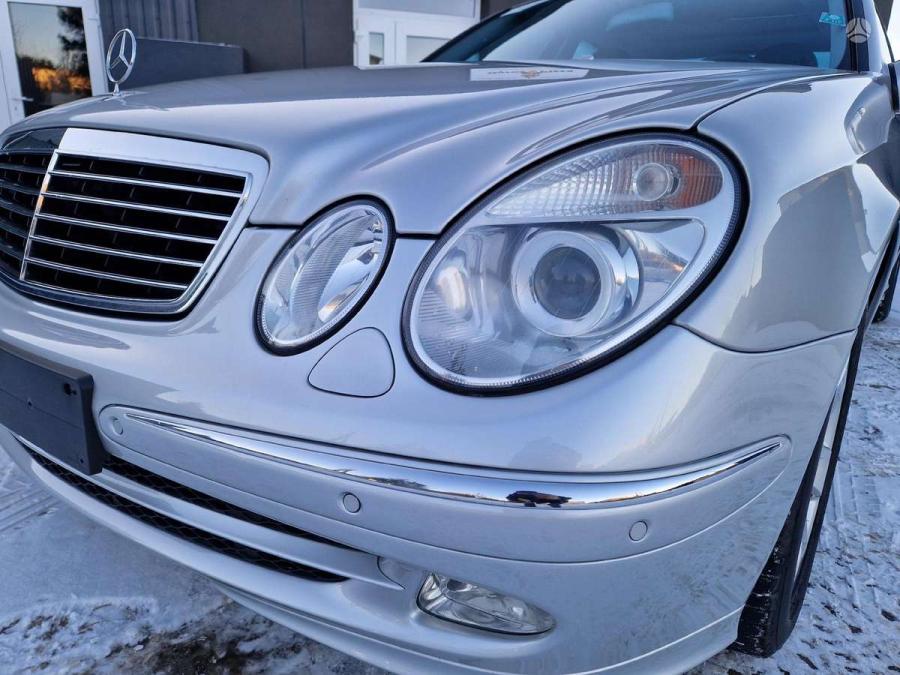 Pelēks Mercedes-Benz E 240 2003 Kauņa, ar dzinēja tilpumu 2.60 L un nobraukumu 194 tūkst. km par 4300 €, foto 32 vietnē AUTOMOTO.COM.LV