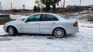 Grey Mercedes-Benz E 240 2004 in Silale, with an engine capacity of 2.60 L and mileage of 263 thousand km for 3200 €, photo 6 on AUTOMOTO.COM.LV