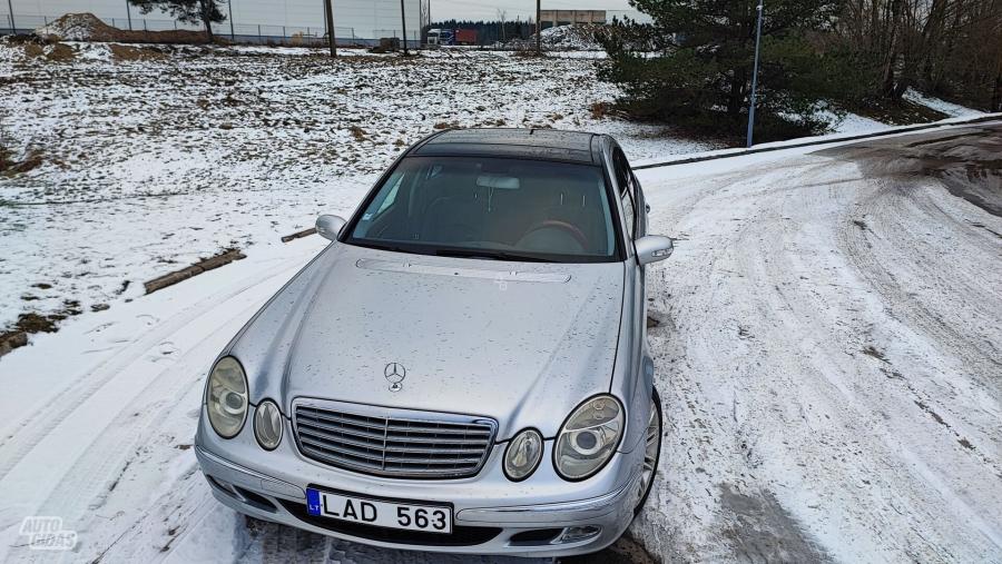 Grey Mercedes-Benz E 240 2004 in Silale, with an engine capacity of 2.60 L and mileage of 263 thousand km for 3200 €, photo 18 on AUTOMOTO.COM.LV