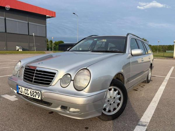 Серый Мерседес E 240 2002 в Пренай, объемом двигателя 2.60 л и пробегом 294 тыс. км за 2100 €, фото 1 на AUTOMOTO.COM.LV