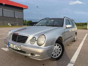 Серый Мерседес E 240 2002 в Пренай, объемом двигателя 2.60 л и пробегом 294 тыс. км за 2100 €, фото  на AUTOMOTO.COM.LV