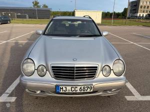 Серый Мерседес E 240 2002 в Пренай, объемом двигателя 2.60 л и пробегом 294 тыс. км за 2100 €, фото 3 на AUTOMOTO.COM.LV