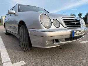 Серый Мерседес E 240 2002 в Пренай, объемом двигателя 2.60 л и пробегом 294 тыс. км за 2100 €, фото 11 на AUTOMOTO.COM.LV