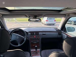 Серый Мерседес E 240 2002 в Пренай, объемом двигателя 2.60 л и пробегом 294 тыс. км за 2100 €, фото 12 на AUTOMOTO.COM.LV