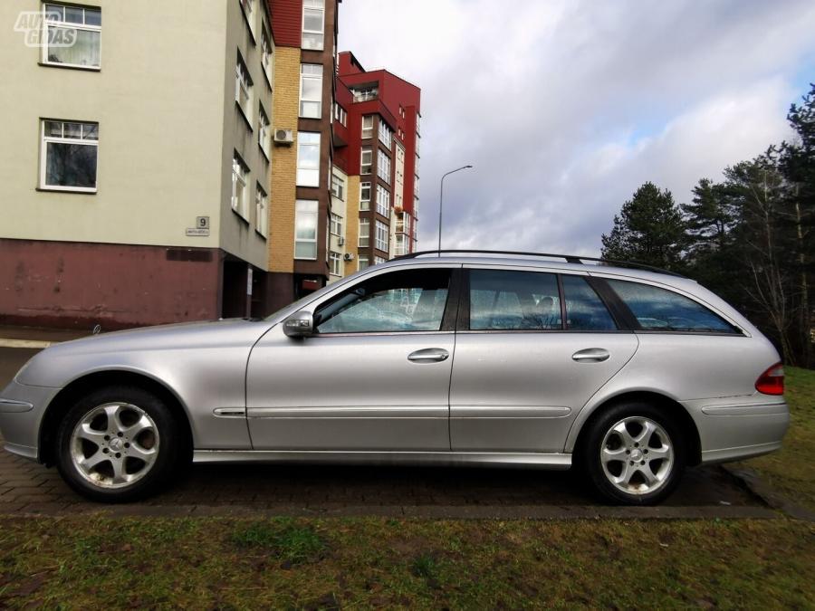 Grey Mercedes-Benz E 240 2003 in Vilnius, with an engine capacity of 2.60 L and mileage of 300 thousand km for 1700 €, photo 1 on AUTOMOTO.COM.LV