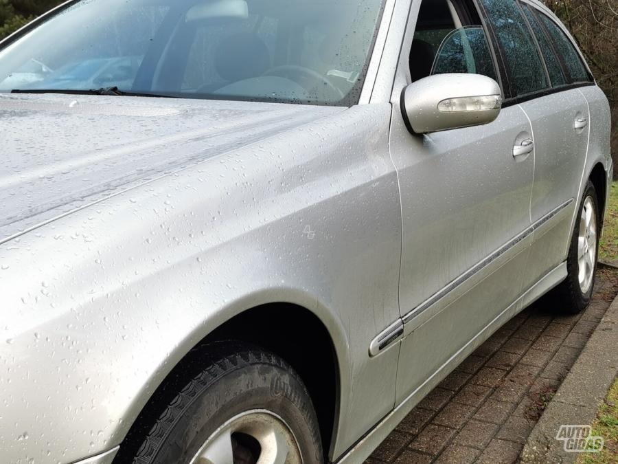 Grey Mercedes-Benz E 240 2003 in Vilnius, with an engine capacity of 2.60 L and mileage of 300 thousand km for 1700 €, photo 15 on AUTOMOTO.COM.LV