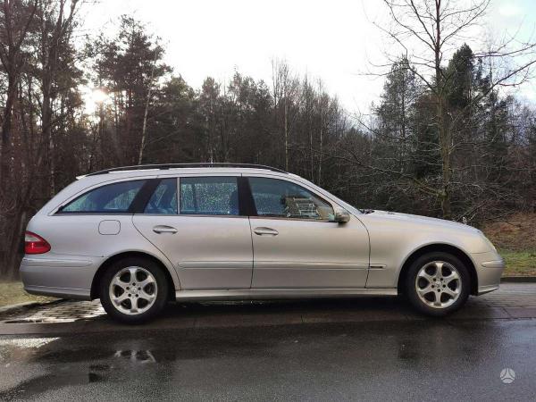 Grey Mercedes-Benz E 240 2003 in Vilnius, with an engine capacity of 2.60 L and mileage of 300 thousand km for 1650 €, photo 9 on AUTOMOTO.COM.LV