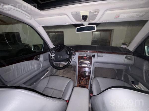 Мерседес E 240 1999 в Рига, объемом двигателя 2.40 л и пробегом 220 тыс. км за 1200 €, фото 10 на AUTOMOTO.COM.LV