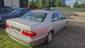 Мерседес E 240 2001 в Вилкавишкис, объемом двигателя 2.60 л и пробегом 173 тыс. км за 1600 €, фото 12 на AUTOMOTO.COM.LV