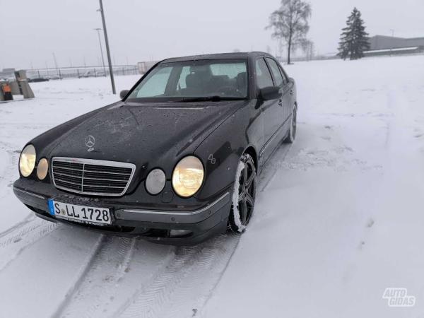 Mercedes-Benz E 240 2002 Marijampole, ar dzinēja tilpumu 2.40 L un nobraukumu 107 tūkst. km par 4400 €, foto 3 vietnē AUTOMOTO.COM.LV