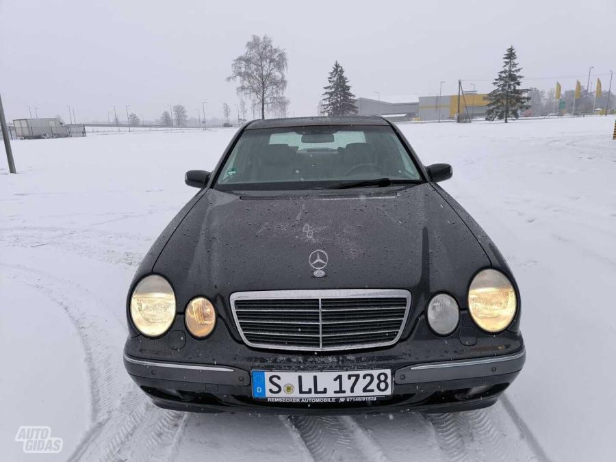 Мерседес E 240 2002 в Мариямполе, объемом двигателя 2.40 л и пробегом 107 тыс. км за 4400 €, фото 7 на AUTOMOTO.COM.LV