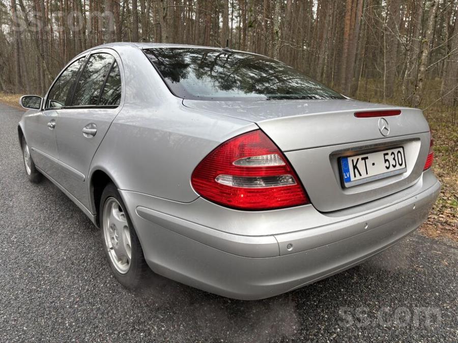 Mercedes-Benz E 240 2003 in Riga, with an engine capacity of 2.60 L and mileage of 167 thousand km for 2180 €, photo 3 on AUTOMOTO.COM.LV