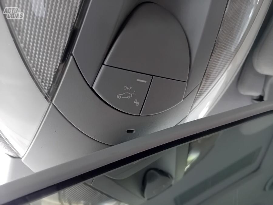 Mercedes-Benz E 240 2004 in Kelme, with an engine capacity of 2.60 L and mileage of 312 thousand km for 4200 €, photo 7 on AUTOMOTO.COM.LV