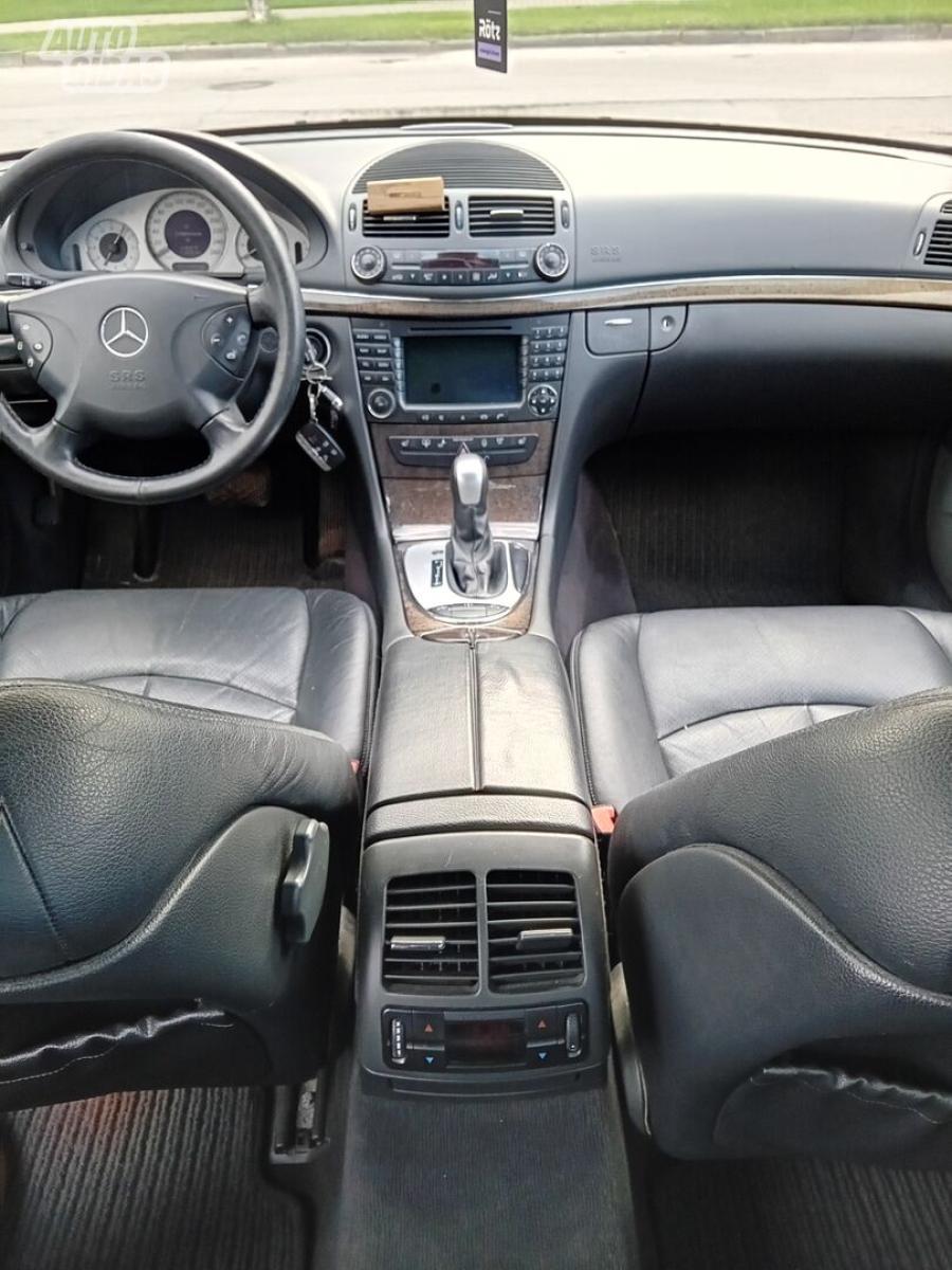 Mercedes-Benz E 240 2004 in Kelme, with an engine capacity of 2.60 L and mileage of 312 thousand km for 4200 €, photo 23 on AUTOMOTO.COM.LV