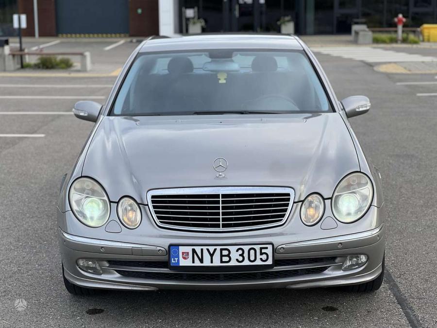 Мерседес E 240 2004 в Вильнюс, объемом двигателя 2.59 л и пробегом 395 тыс. км за 2300 €, фото 4 на AUTOMOTO.COM.LV