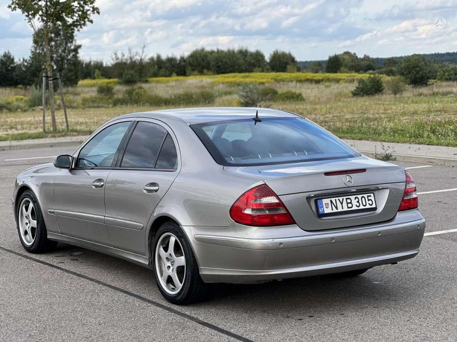 Мерседес E 240 2004 в Вильнюс, объемом двигателя 2.59 л и пробегом 395 тыс. км за 2300 €, фото 8 на AUTOMOTO.COM.LV