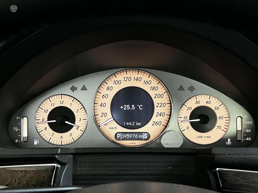 Мерседес E 240 2004 в Вильнюс, объемом двигателя 2.59 л и пробегом 395 тыс. км за 2300 €, фото 26 на AUTOMOTO.COM.LV