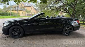 Black Mercedes-Benz e-250 2012 in Riga, with an engine capacity of 2.20 L and mileage of 229 thousand km for 12300 €, photo 4 on AUTOMOTO.COM.LV
