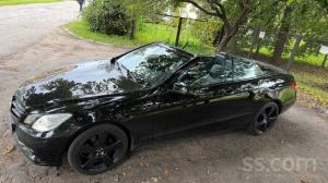 Black Mercedes-Benz e-250 2012 in Riga, with an engine capacity of 2.20 L and mileage of 229 thousand km for 12300 €, photo 5 on AUTOMOTO.COM.LV
