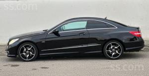 Black Mercedes-Benz e-250 2009 in Riga, with an engine capacity of 2.20 L and mileage of 293 thousand km for 7850 €, photo 8 on AUTOMOTO.COM.LV