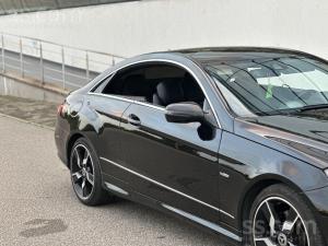 Black Mercedes-Benz e-250 2009 in Riga, with an engine capacity of 2.20 L and mileage of 293 thousand km for 7850 €, photo 9 on AUTOMOTO.COM.LV