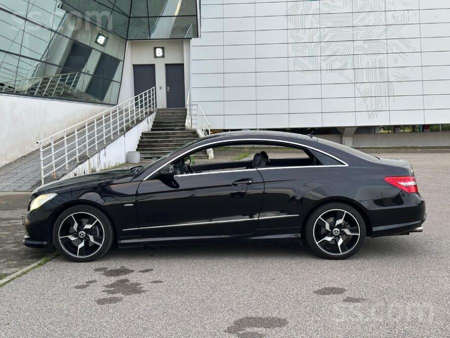 Black Mercedes-Benz e-250 2009 in Riga, with an engine capacity of 2.20 L and mileage of 293 thousand km for 7850 €, photo 13 on AUTOMOTO.COM.LV