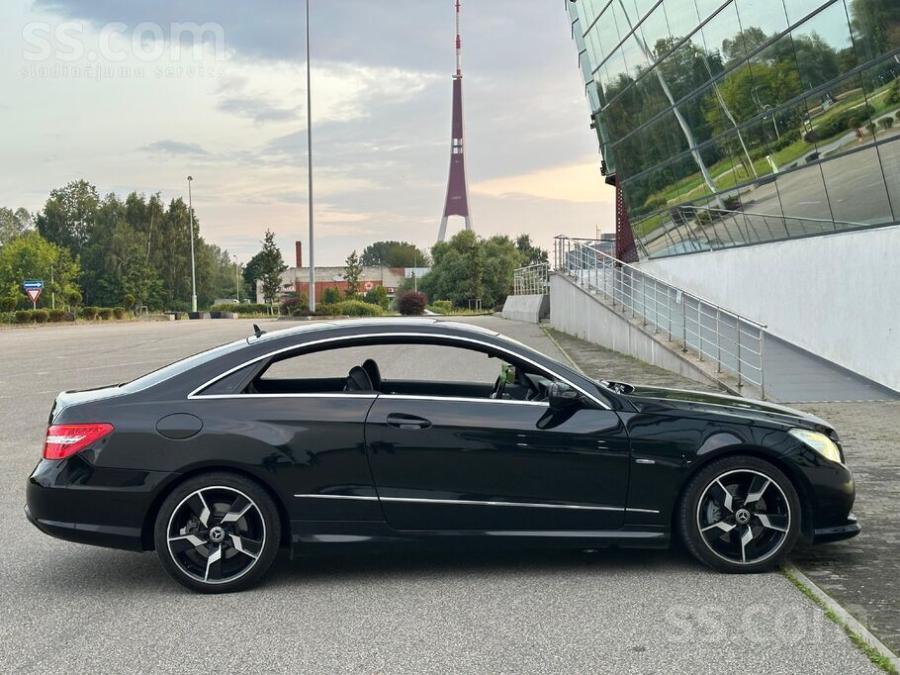 Black Mercedes-Benz e-250 2009 in Riga, with an engine capacity of 2.20 L and mileage of 293 thousand km for 7850 €, photo 14 on AUTOMOTO.COM.LV