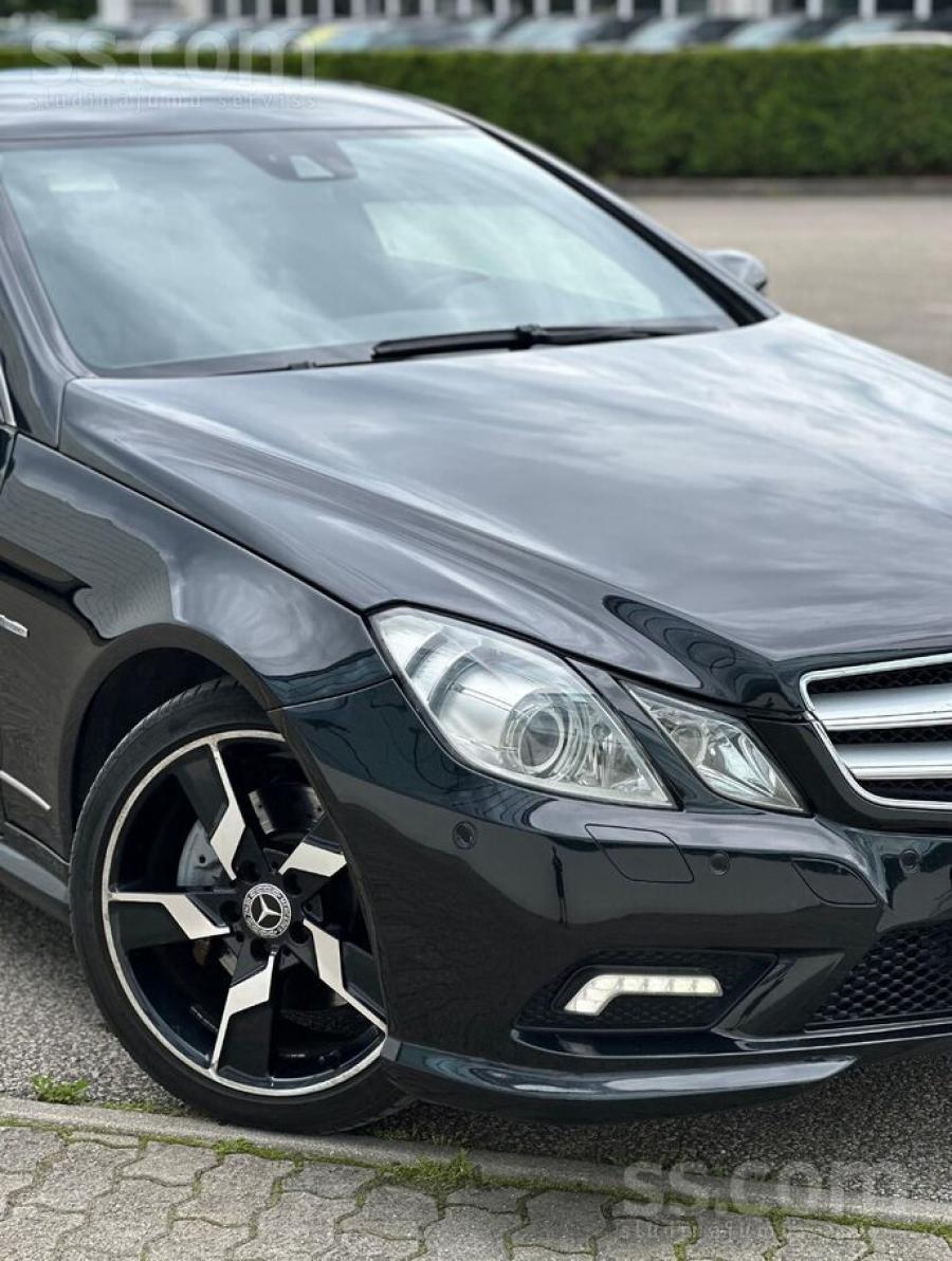 Black Mercedes-Benz e-250 2009 in Riga, with an engine capacity of 2.20 L and mileage of 293 thousand km for 7850 €, photo 26 on AUTOMOTO.COM.LV