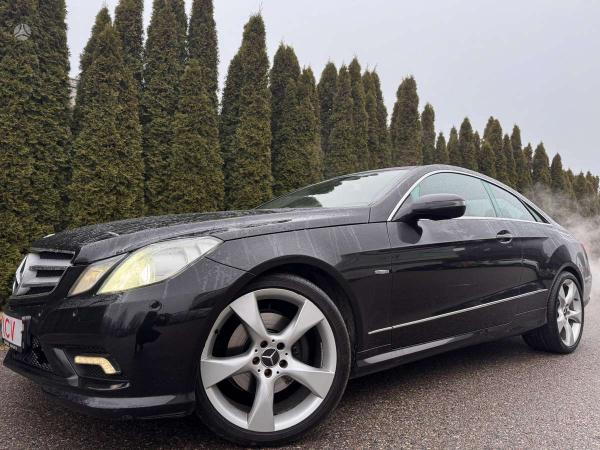 Black Mercedes-Benz e-250 2009 in Kaunas, with an engine capacity of 2.20 L and mileage of 291 thousand km for 7750 €, photo 1 on AUTOMOTO.COM.LV